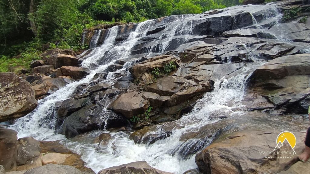 Discover the Enchanting Soloka Dare Waterfall