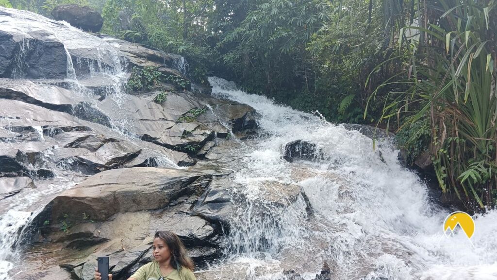 Discover the Enchanting Soloka Dare Waterfall