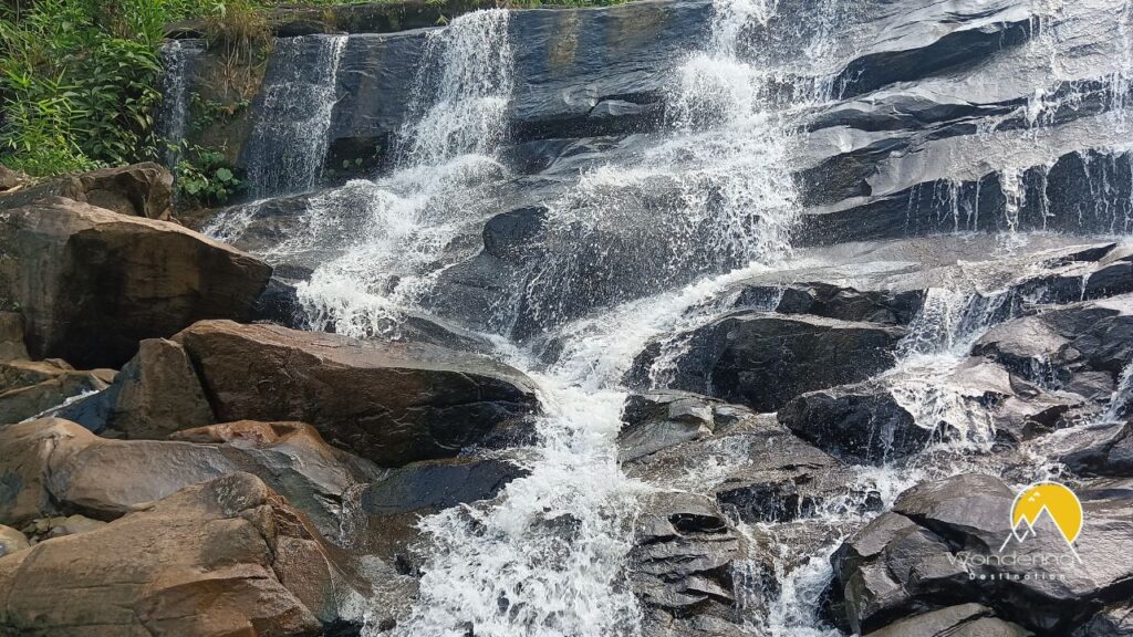 Discover the Enchanting Soloka Dare Waterfall